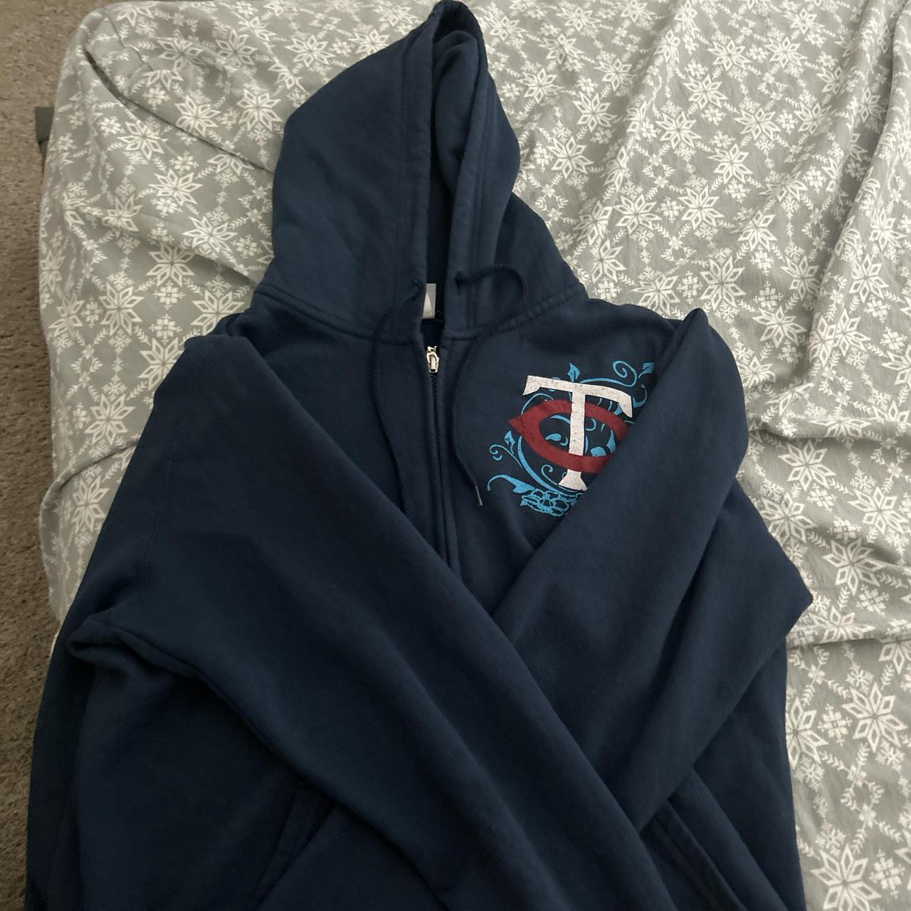 Twins zip-up hoodie, XL, send me trades Lf y2k tees,... - Depop