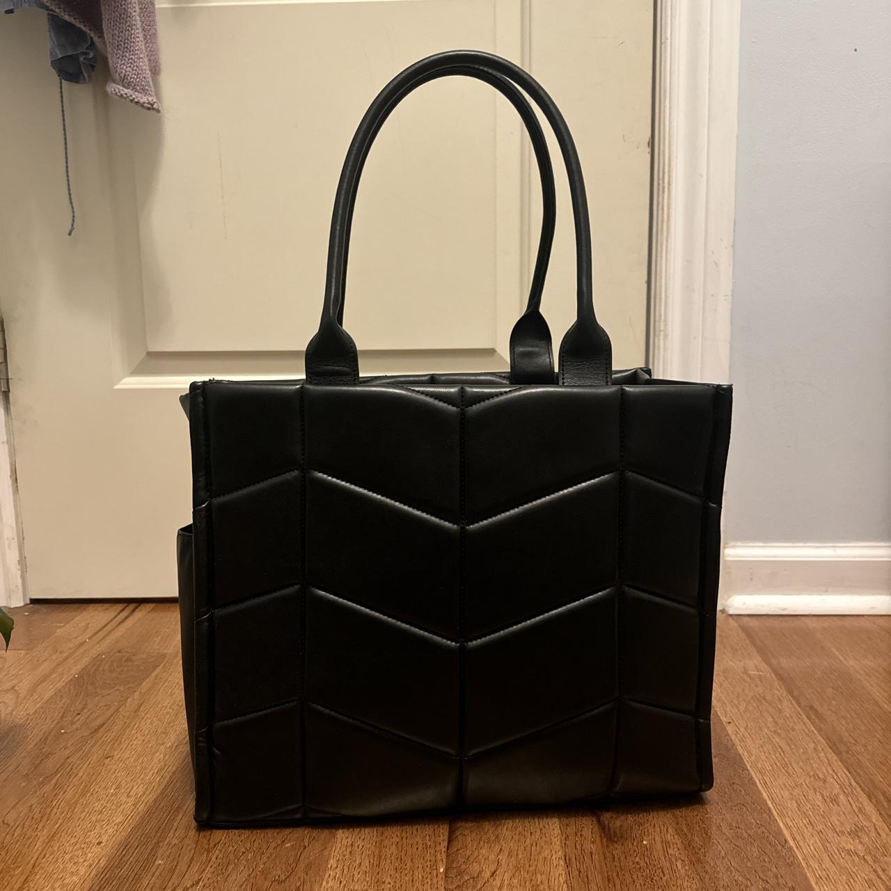 Target Tote Bag Fairly new used only a handful of... - Depop