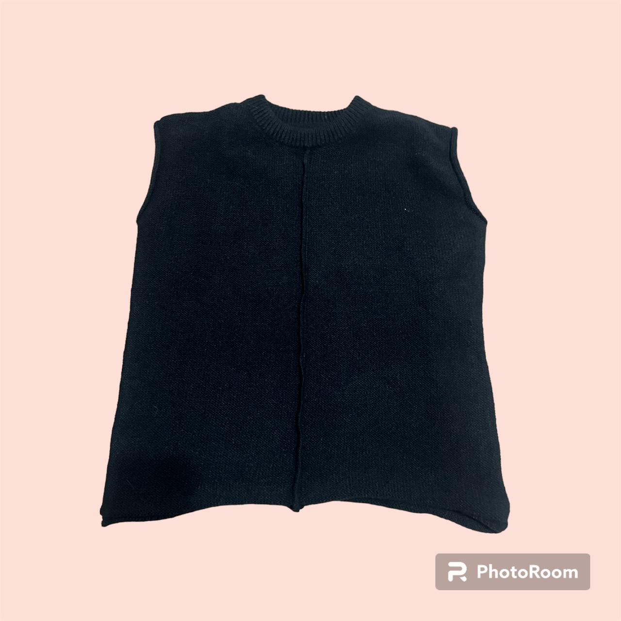 Women’s black knitted vest - Depop