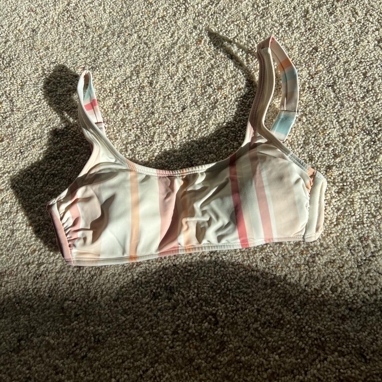 Target bathing suit top size small - Depop