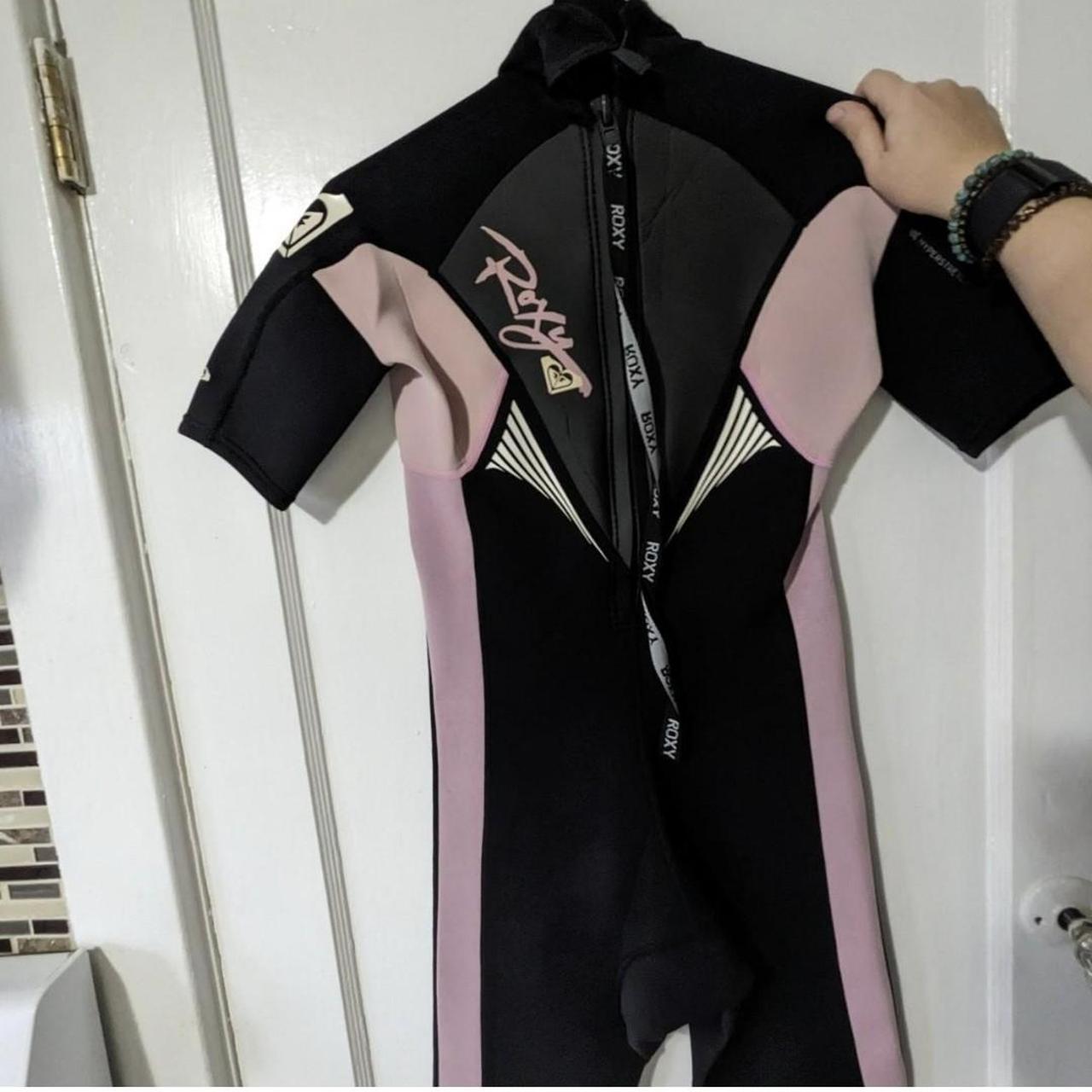 Roxy pink and black wetsuit #surfing #beachlife | Depop