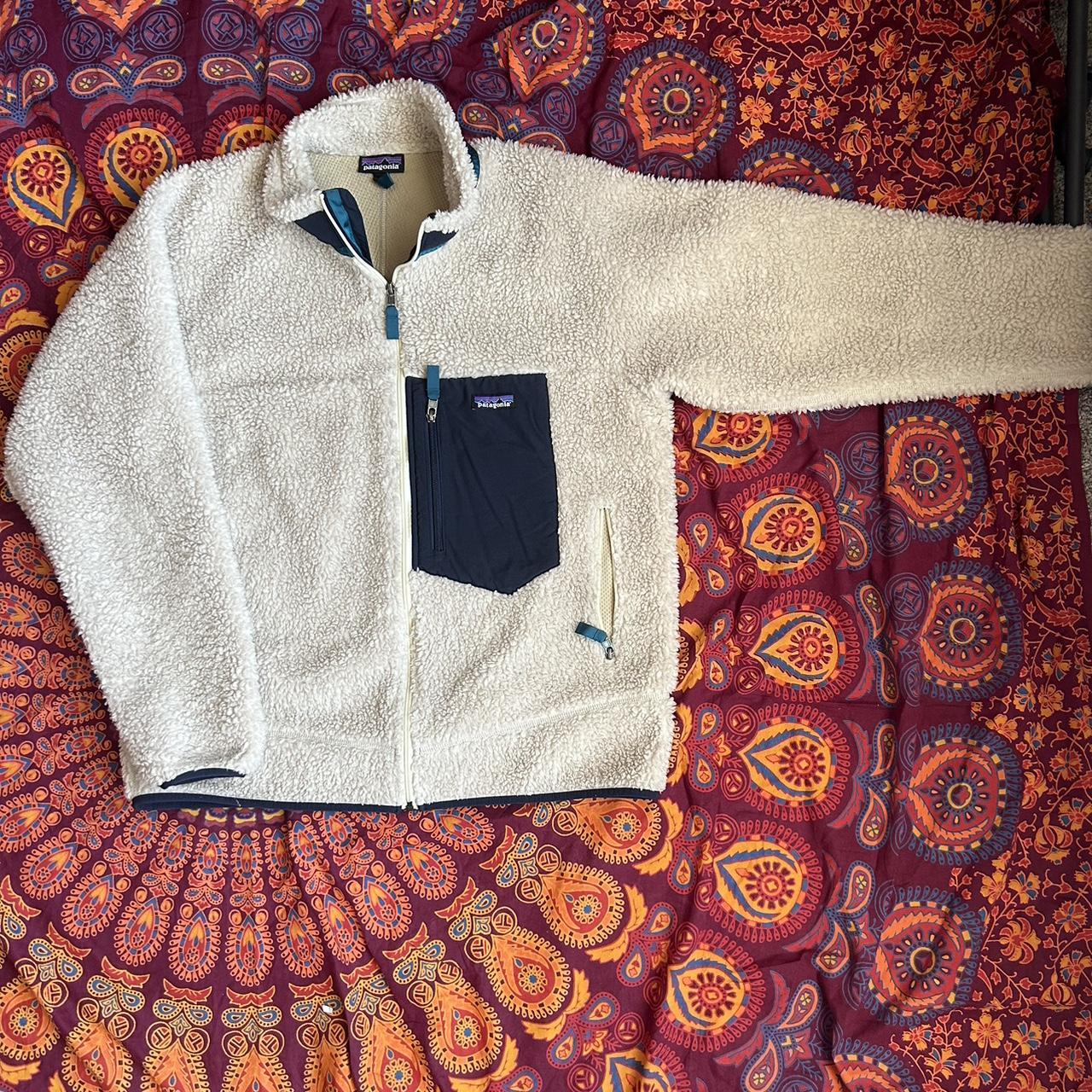 XL white retro patagonia jacket| Very durable| Very... - Depop