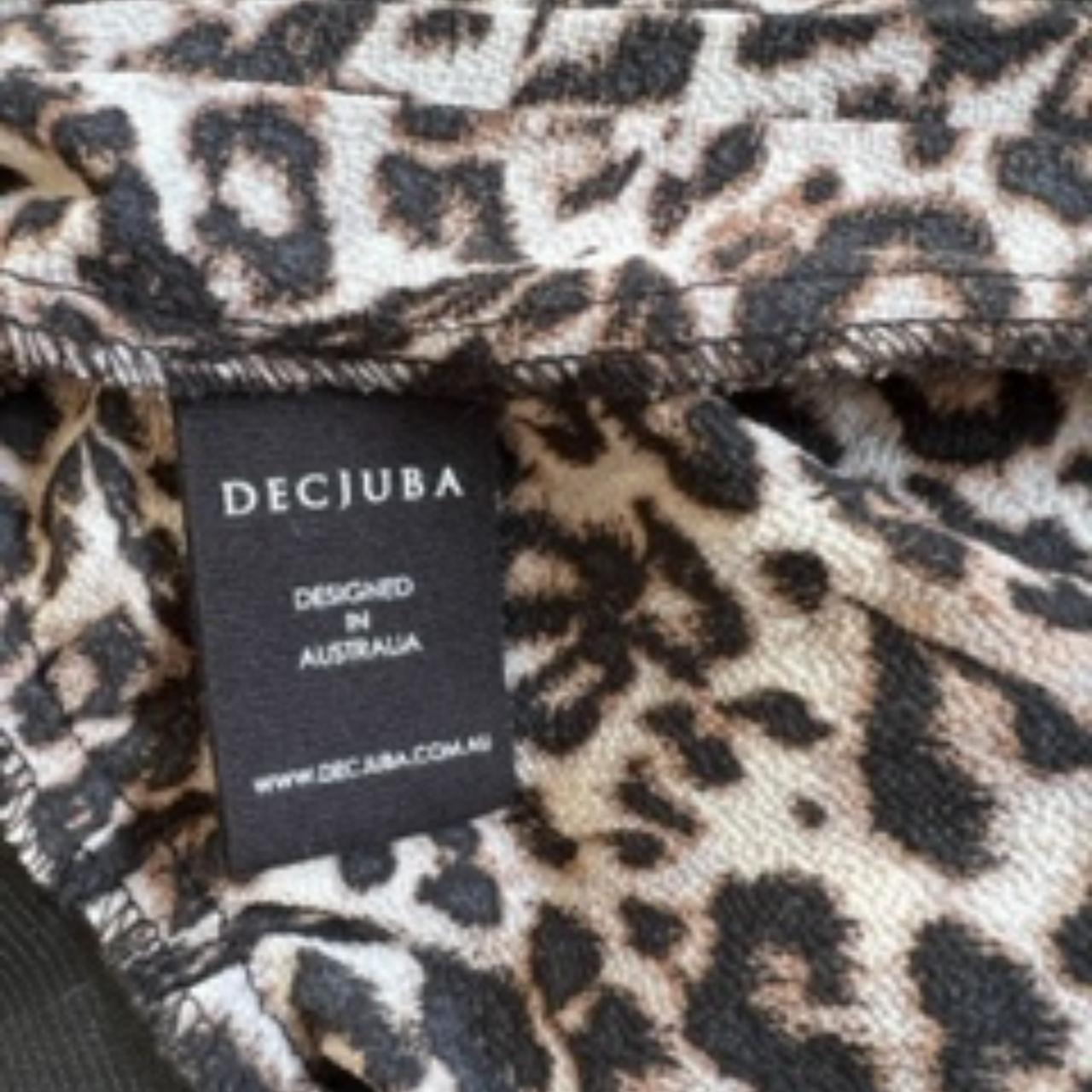 Decjuba Leopard Pleated Skirt Elastic Waist Size 10 - Depop