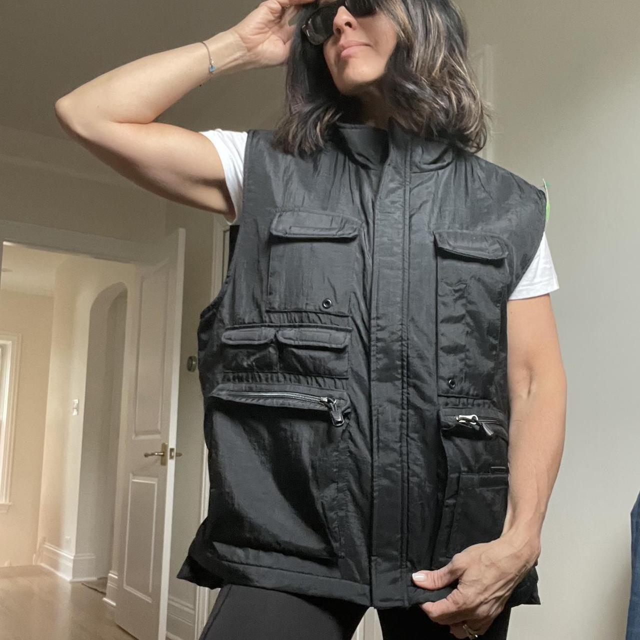 Gap utility vest! Unisex, military looking and warm.... - Depop