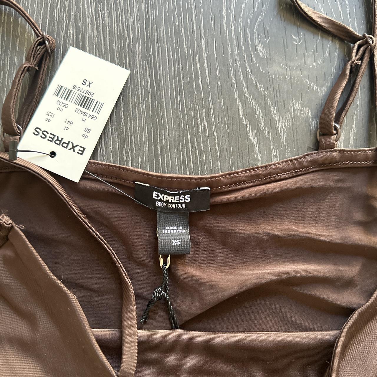 express body contour crop tank top in size XS. NWT!! - Depop