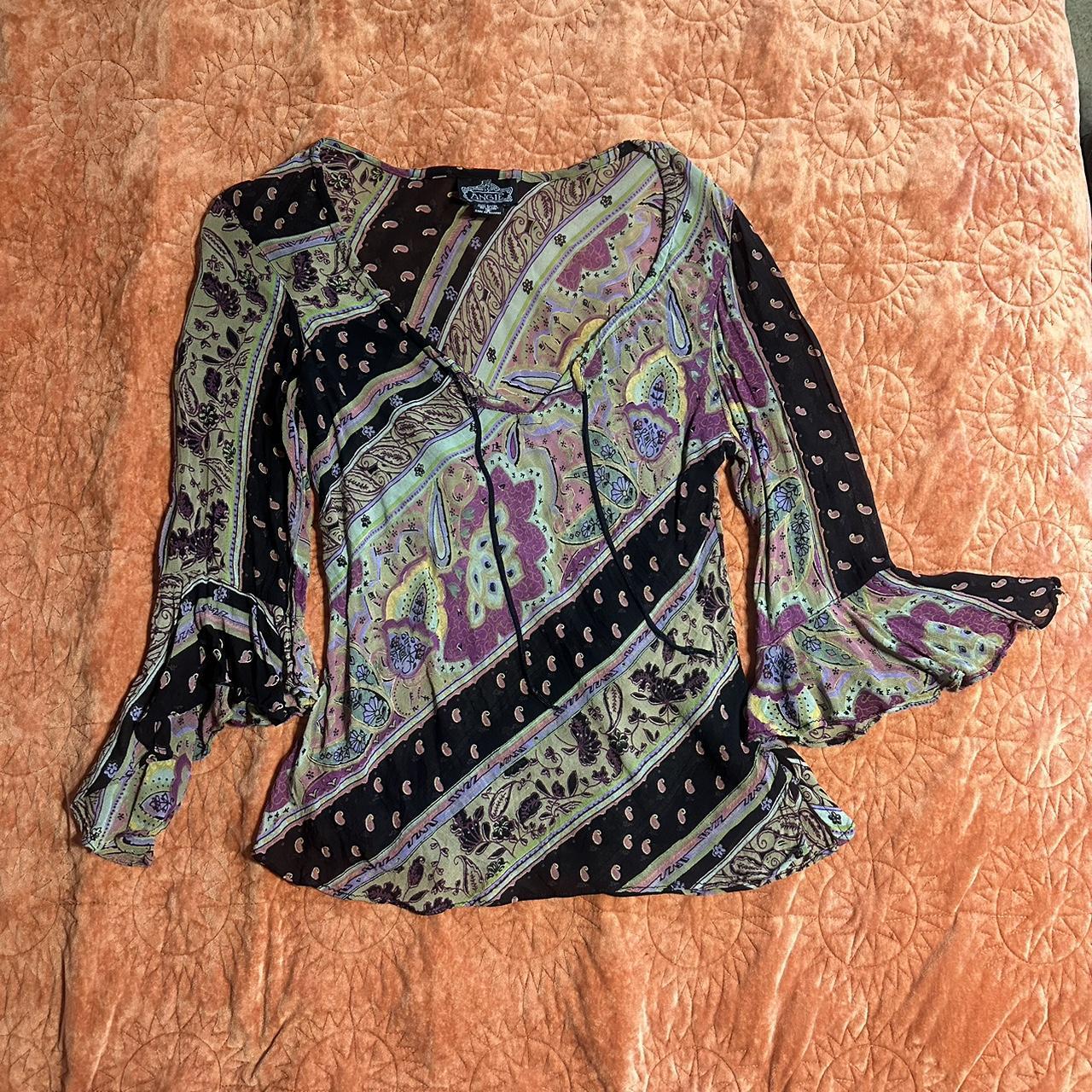 Adorable flowwy slightly sheer blouse. Perfect top... - Depop