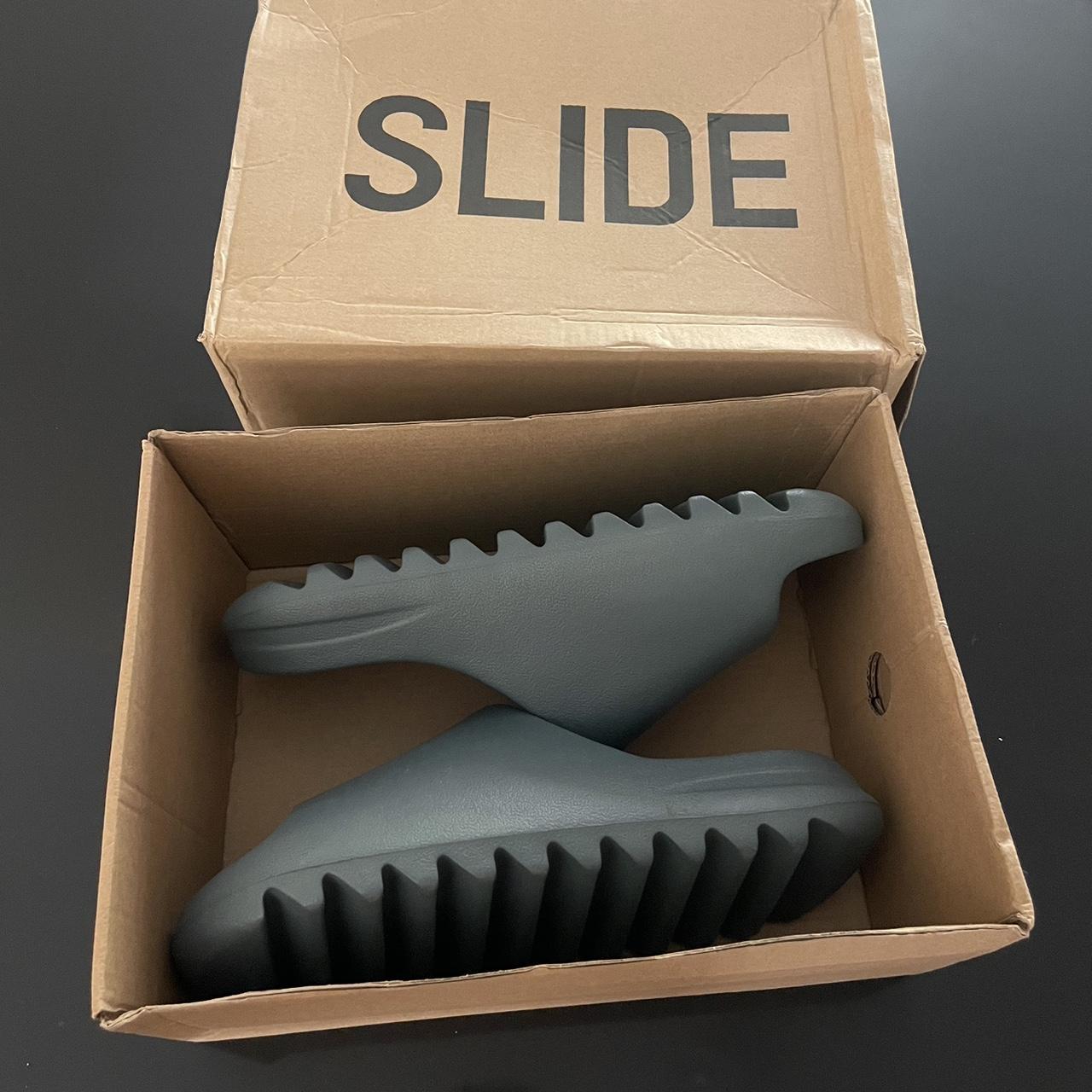 Yezzy Slides sie size 🔟 - Depop