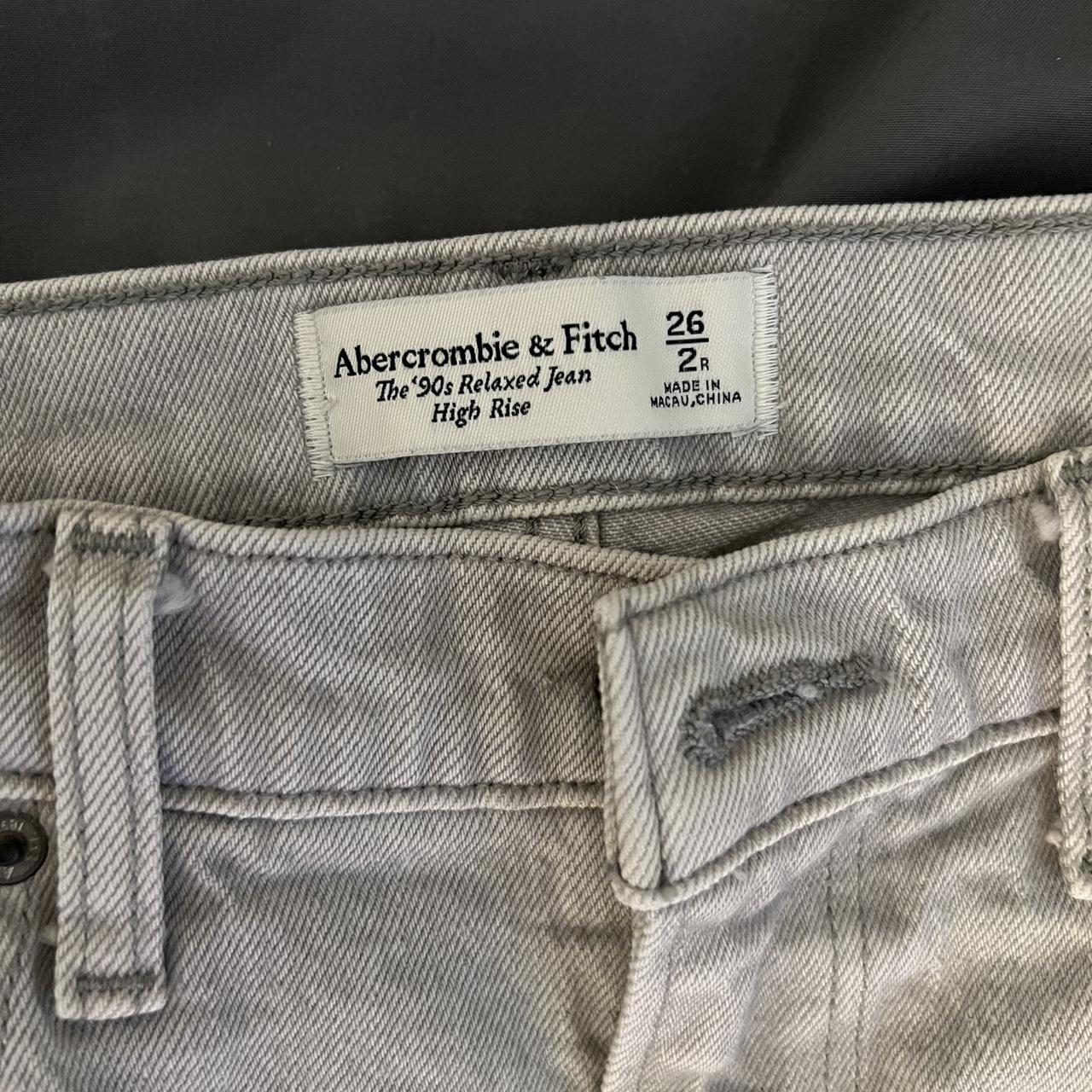 Abercrombie & Fitch 90’s relaxed fit high rise jeans... - Depop