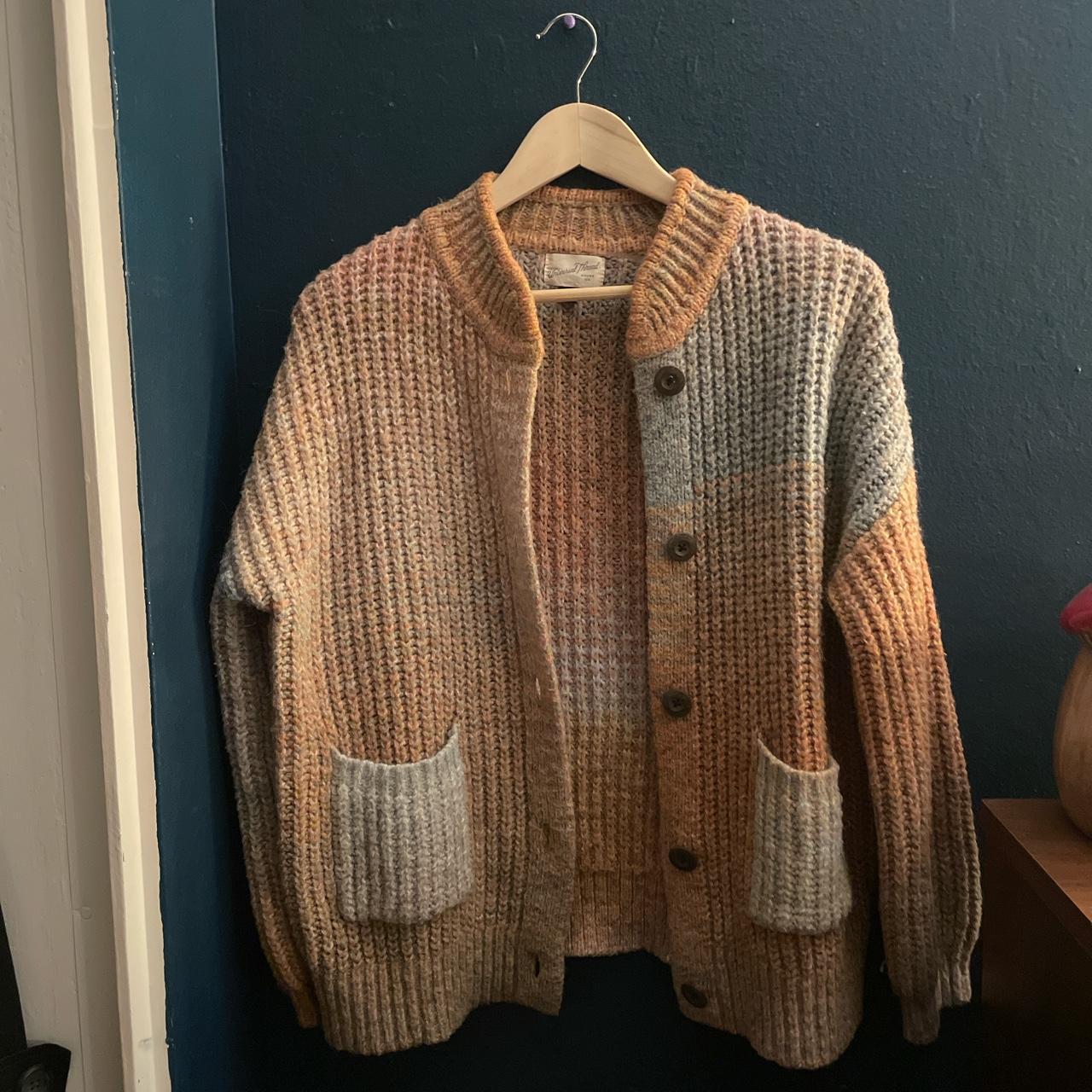 Knit cardigan - Depop
