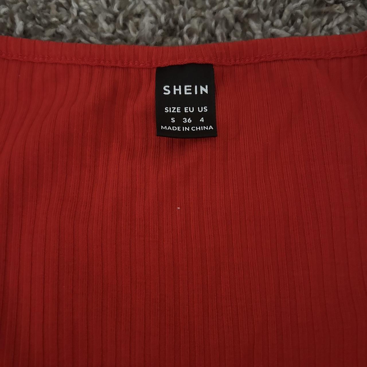 Red square neck crop top #croptop #redtop - Depop