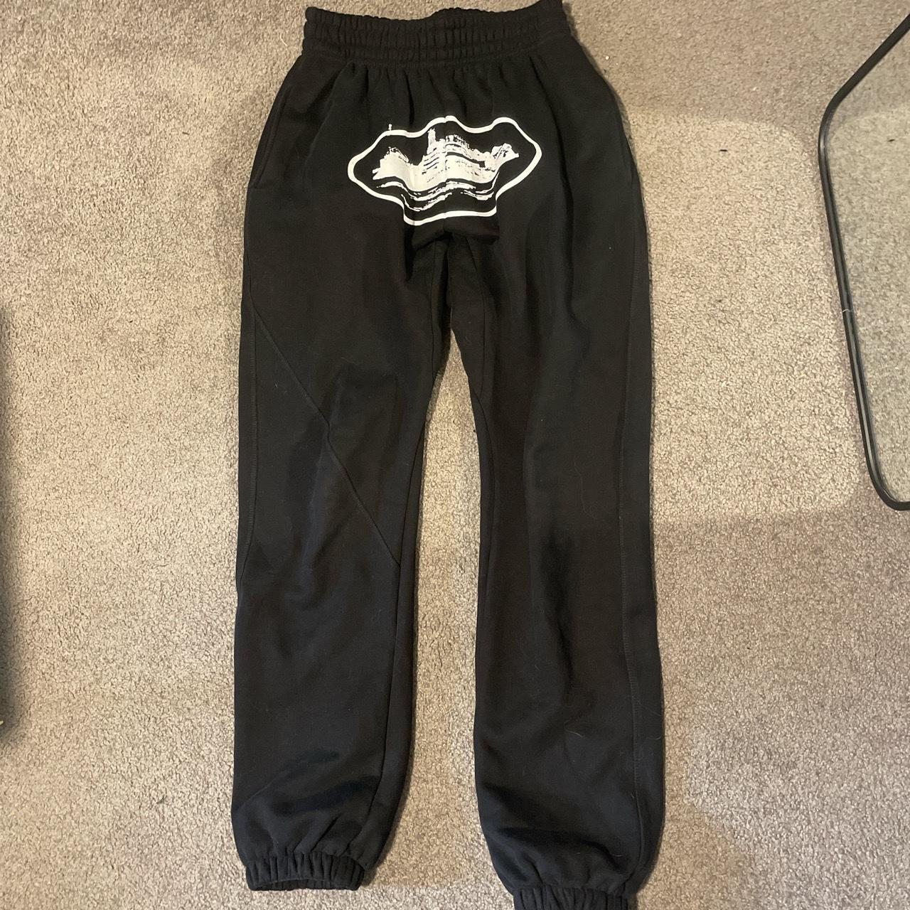 Corteiz alcatraz pants size large but fit medium... - Depop