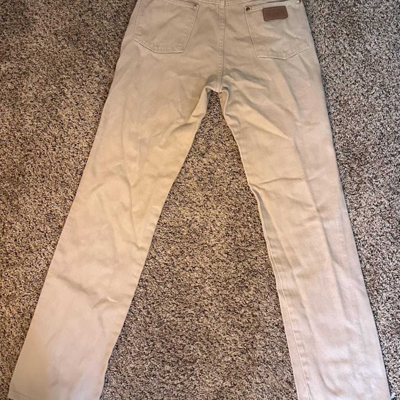 Vintage Wrangler khakis 32x36 - Depop