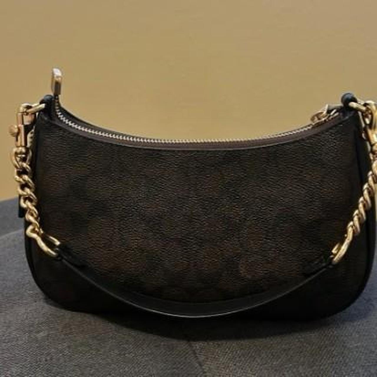 Coach Terri shoulder bag in signature canvas - Depop