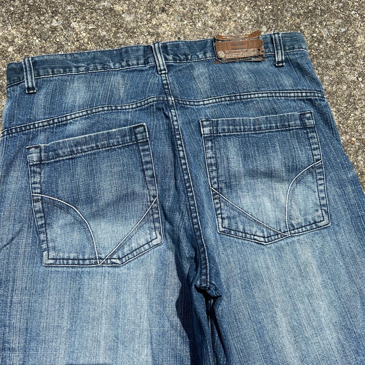 Vintage Baggy Evolution Jorts - measures size 38 📐... | Depop