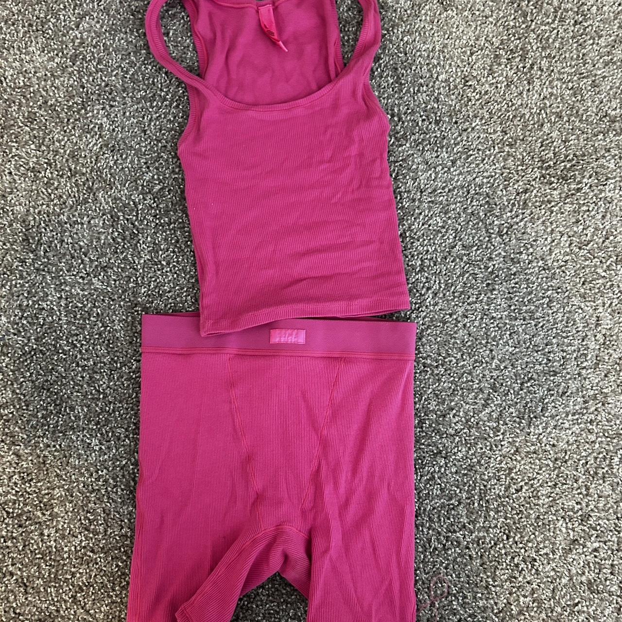 Skims valentines pink set - Depop