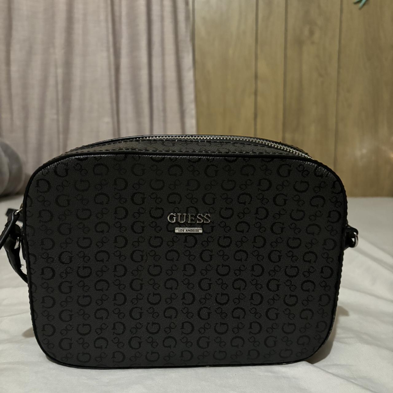 Small Guess crossbody bag #Guess #crossbody... - Depop