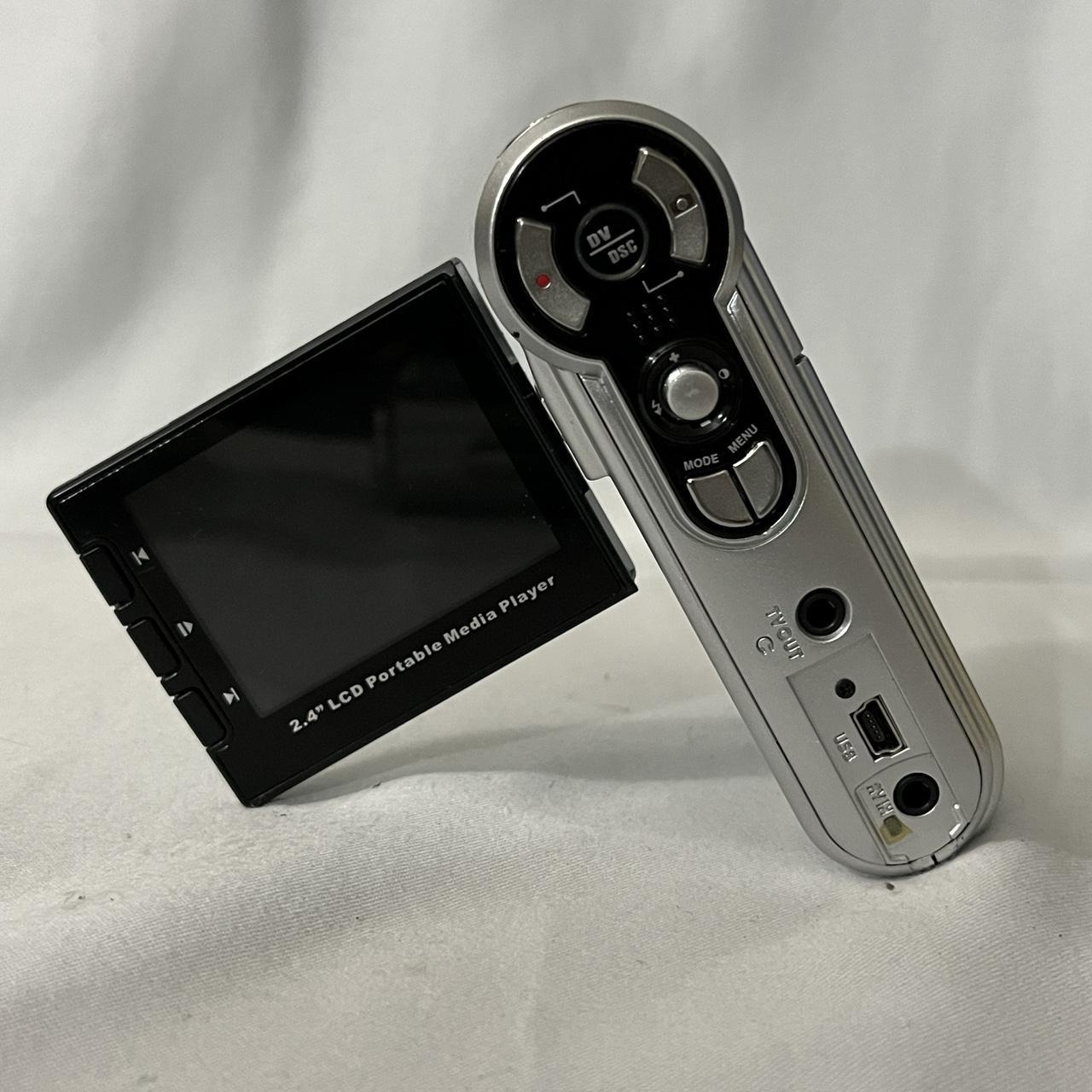 Aiptek camcorder Not sure what model Comes with... - Depop