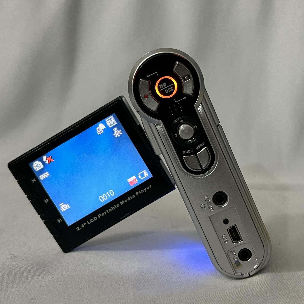 Aiptek camcorder Not sure what model Comes with... - Depop