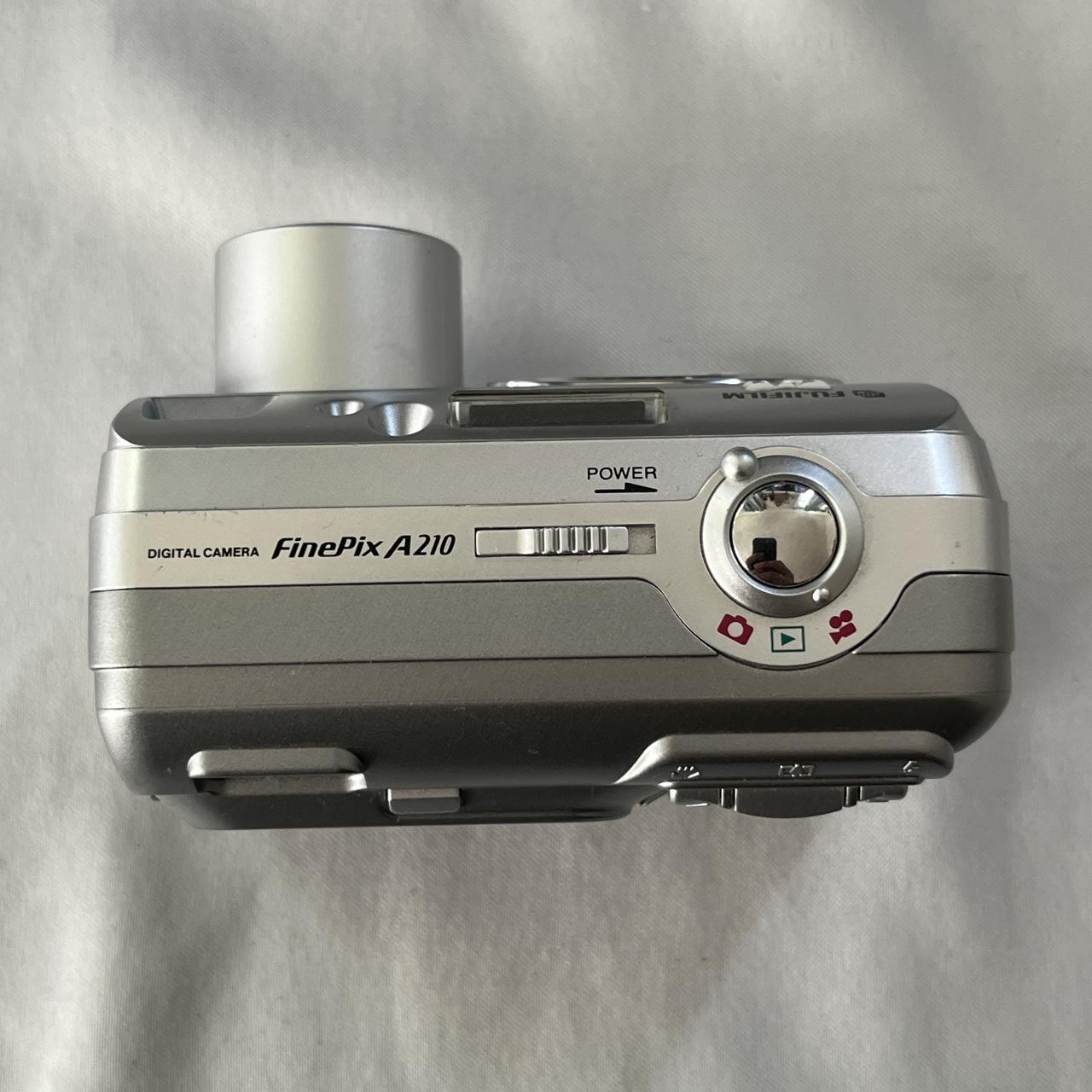 Fujifilm A210 Features -1/5” screen -3x... - Depop