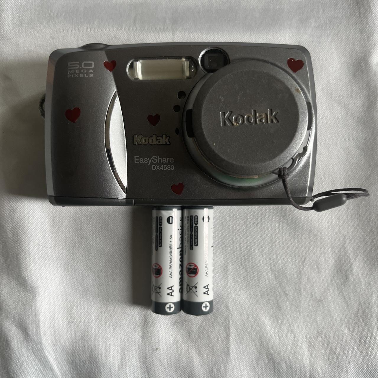 Kodak EasyShare DX4530 Comes with: -Batteries The... - Depop