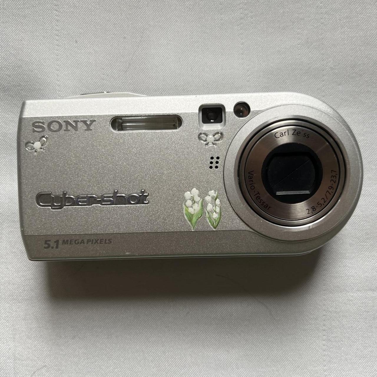 Sony PowerShot DSC-P100 Comes with: Battery You... - Depop