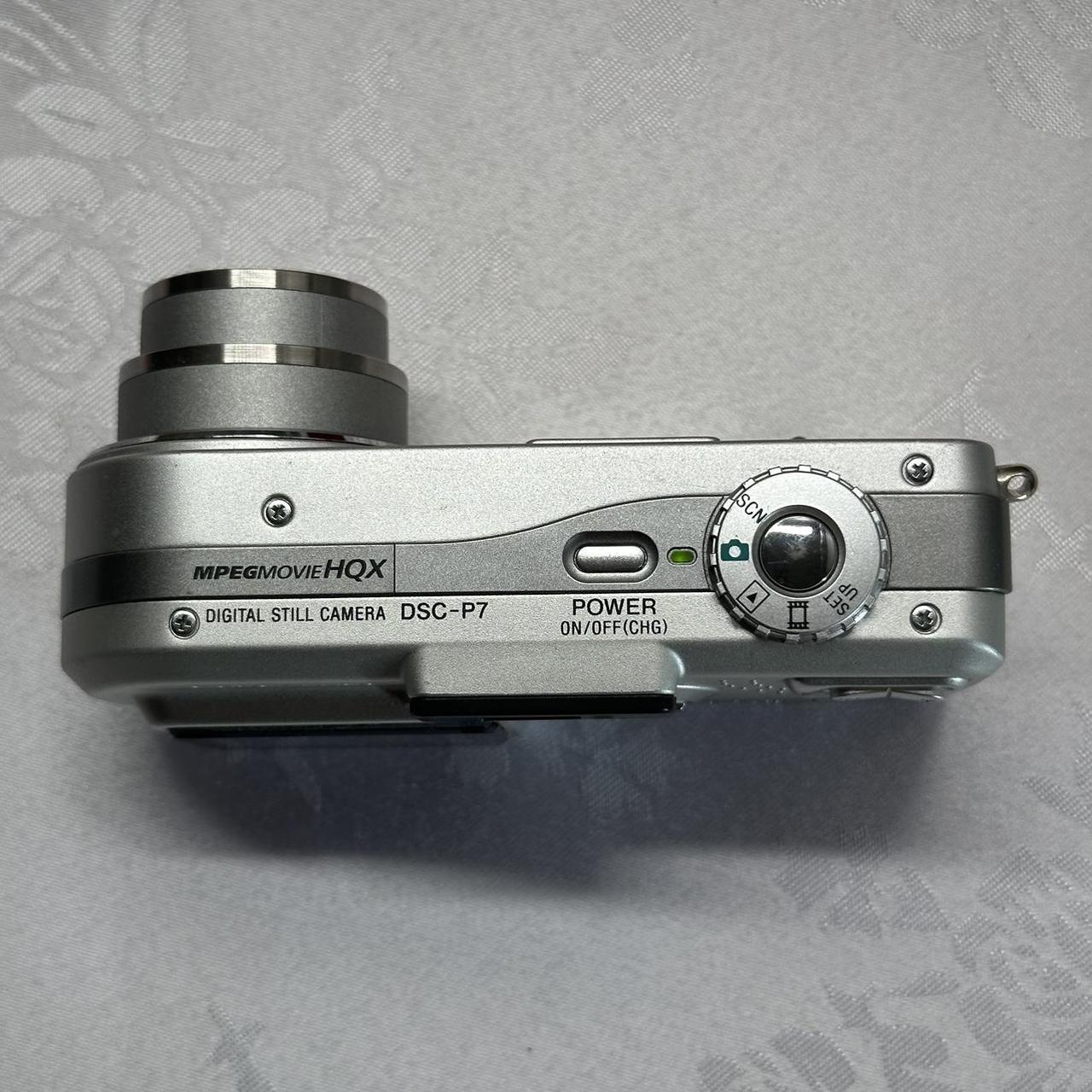 Sony Cyber-Shot DSC-P7 ♡𝘾𝙤𝙢𝙚𝙨 𝙬𝙞𝙩𝙝♡ Camera ... - Depop