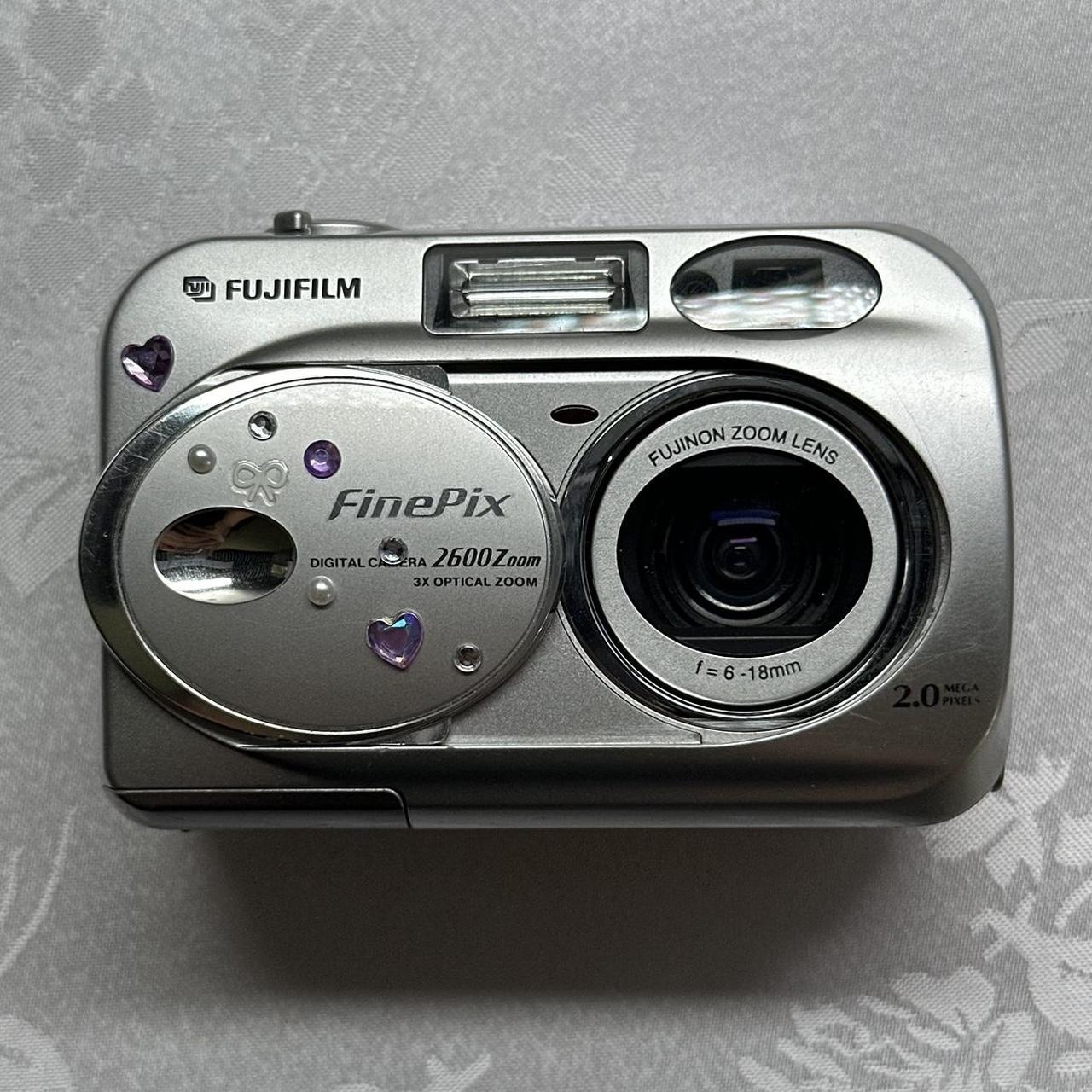 Fujifilm Finepix A2600 ♡𝘾𝙤𝙢𝙚𝙨 𝙬𝙞𝙩𝙝♡ Camera ... - Depop