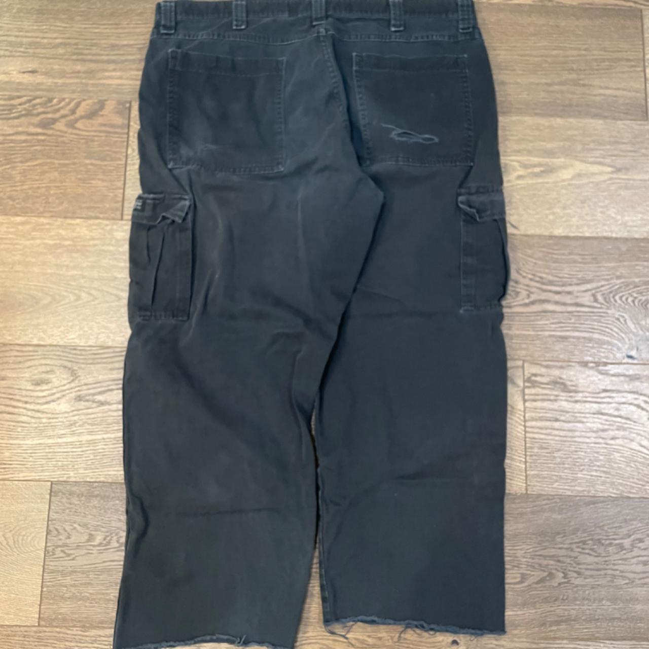 super tuff baggy black wrangler cargo pants 40x27... - Depop
