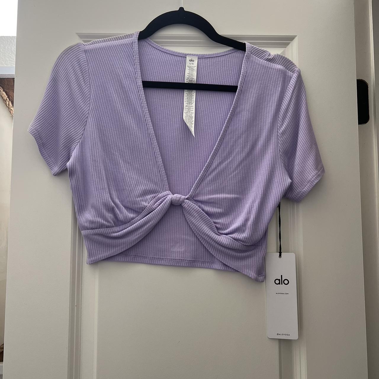 Alo yoga ribbed knotted short sleeve top - Depop