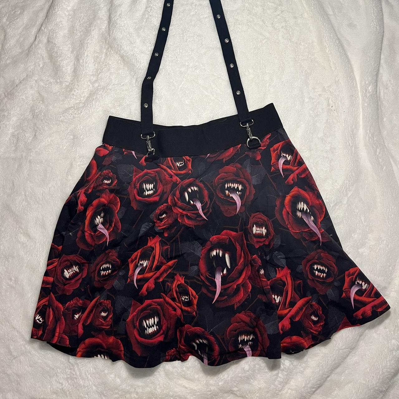 Kill star skirt XXL red and black short - Depop