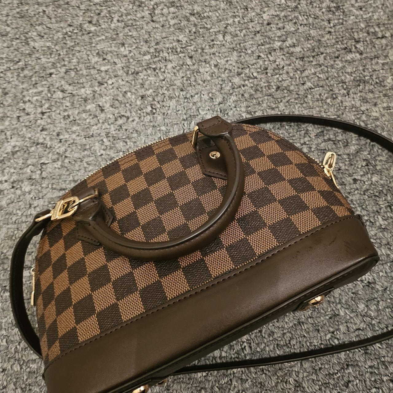 Loui handbag great condition like new - Depop