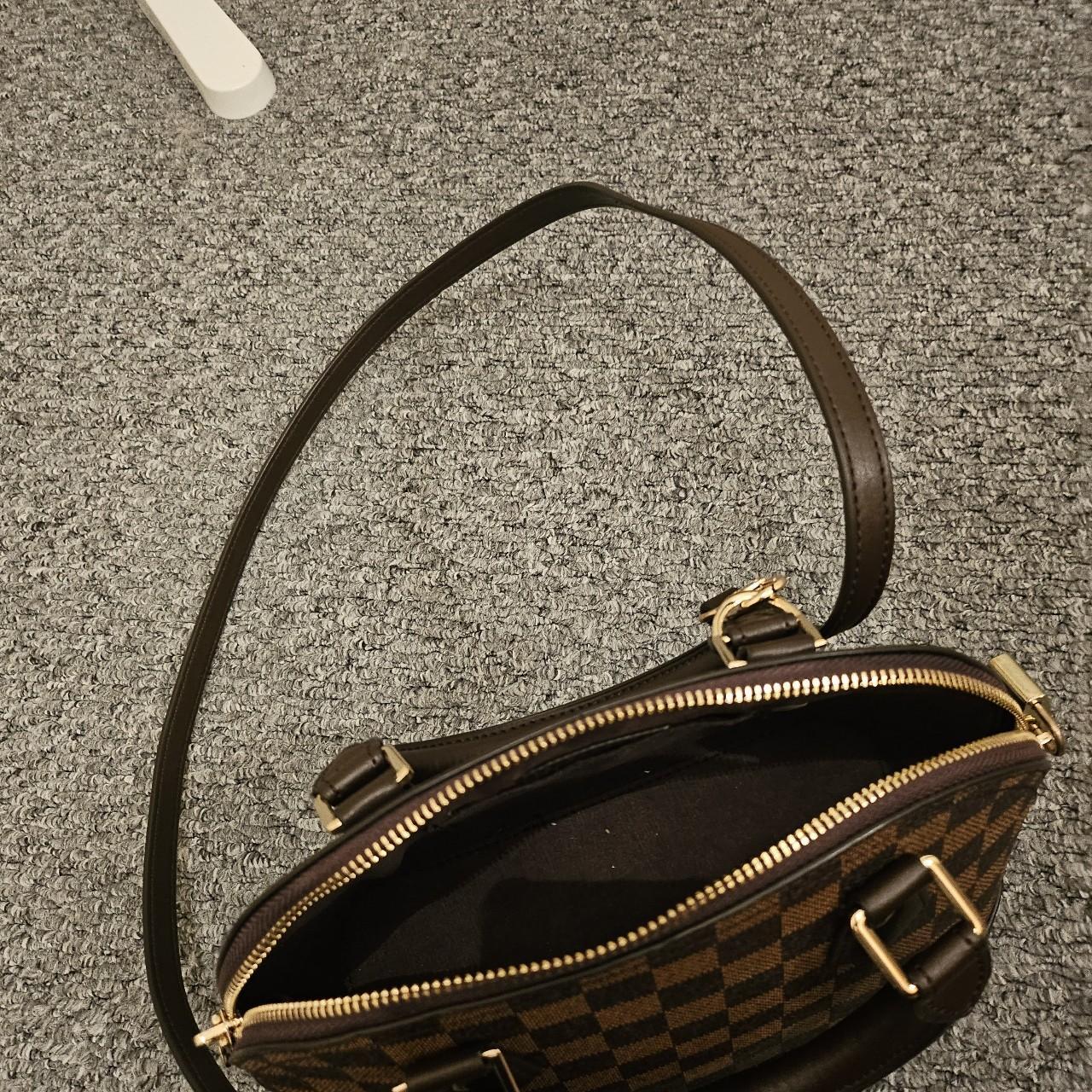 Loui handbag great condition like new - Depop