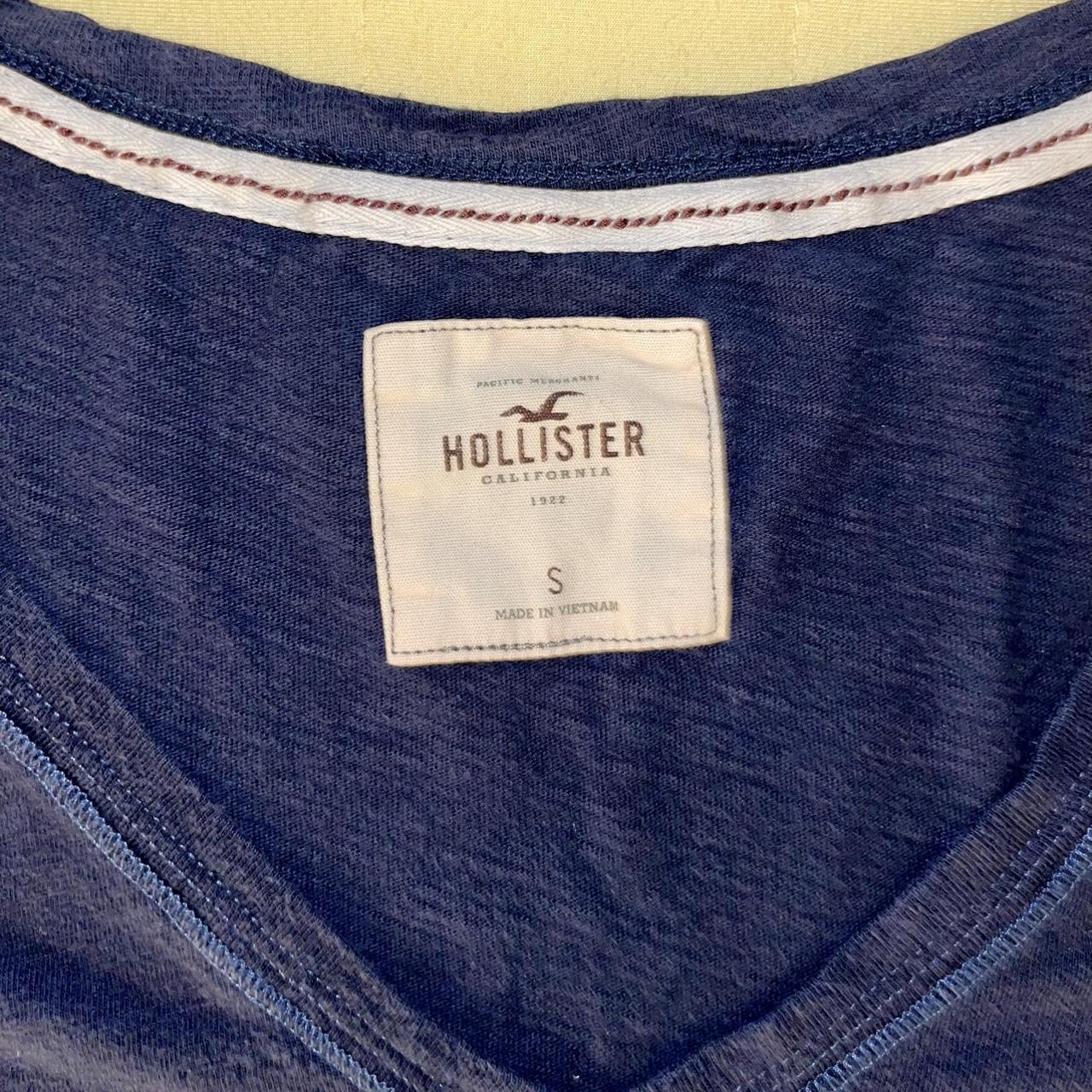 Hollister Twilightcore y2K era SS navy blue t shirt... - Depop