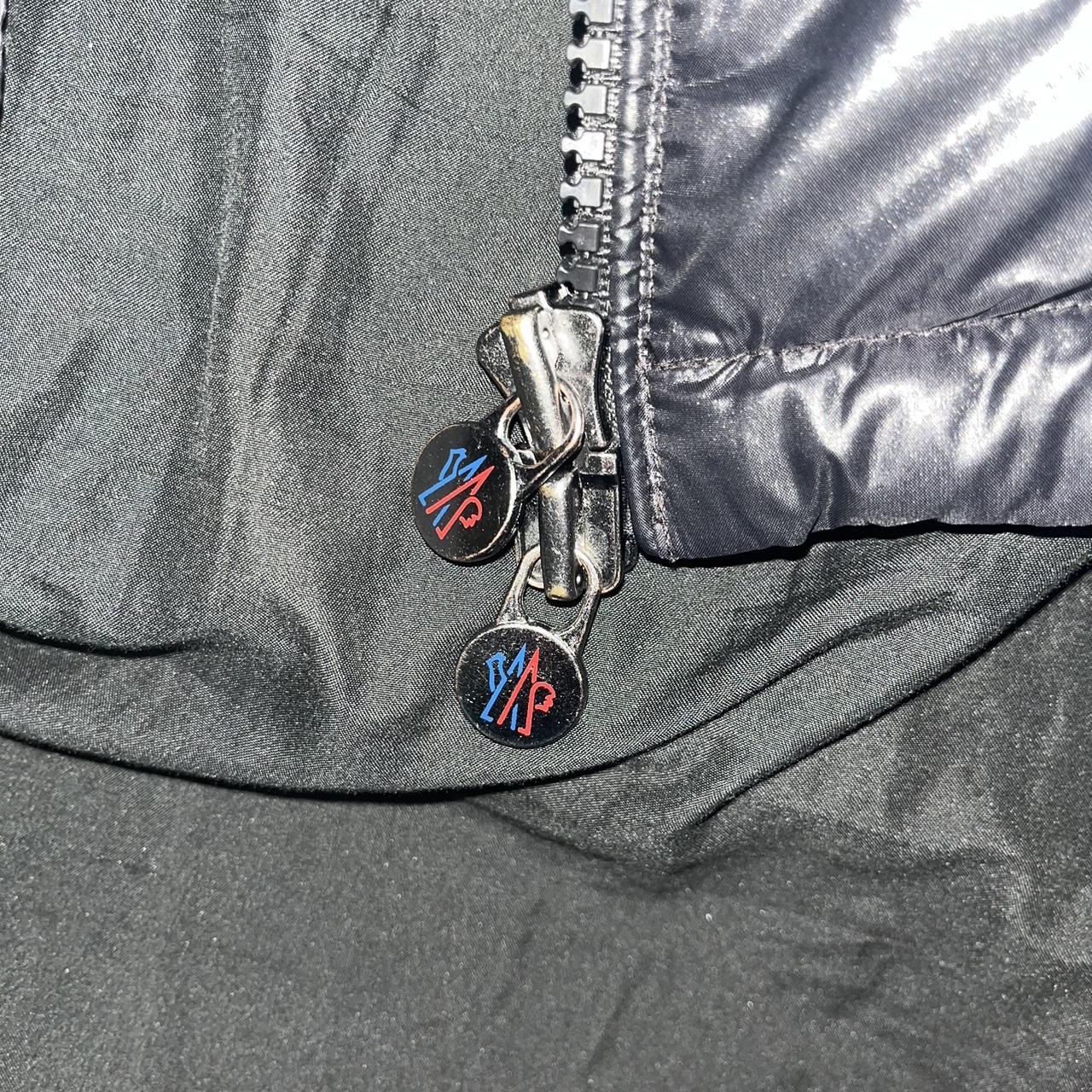 Moncler zipper replacement store