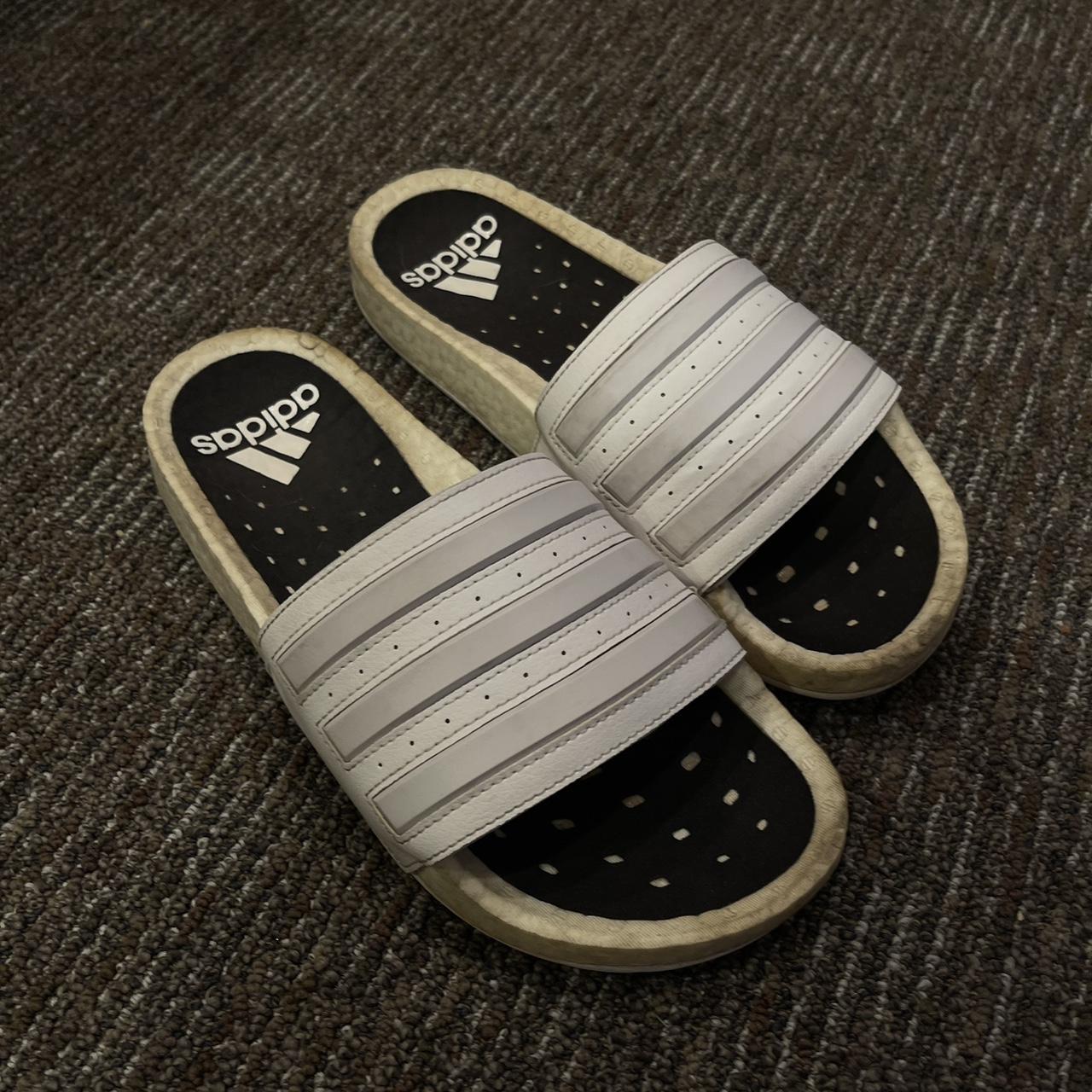 size 8 slides #vintage #depop #shopsmall #winter... - Depop