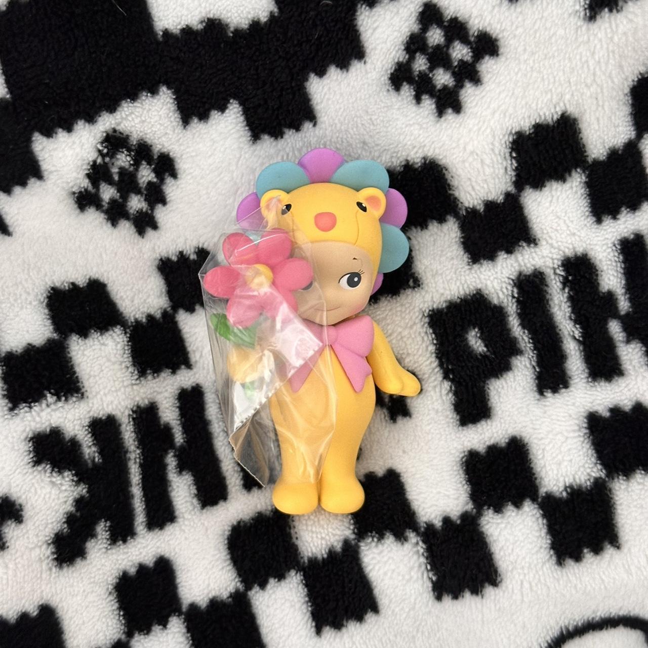 Sonny Angel Daisy Lion Orange Flower Gift 🧡💐🪽 New... | Depop