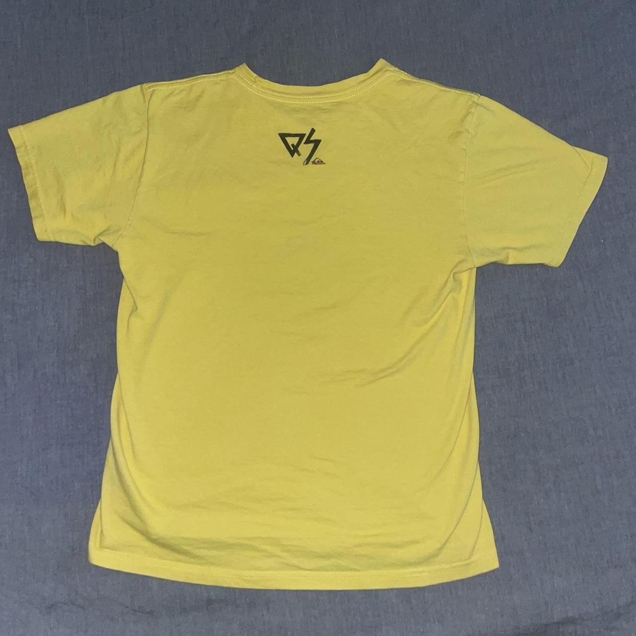 QUICKSILVER Tee size men’s Medium. yellow, back, and... - Depop
