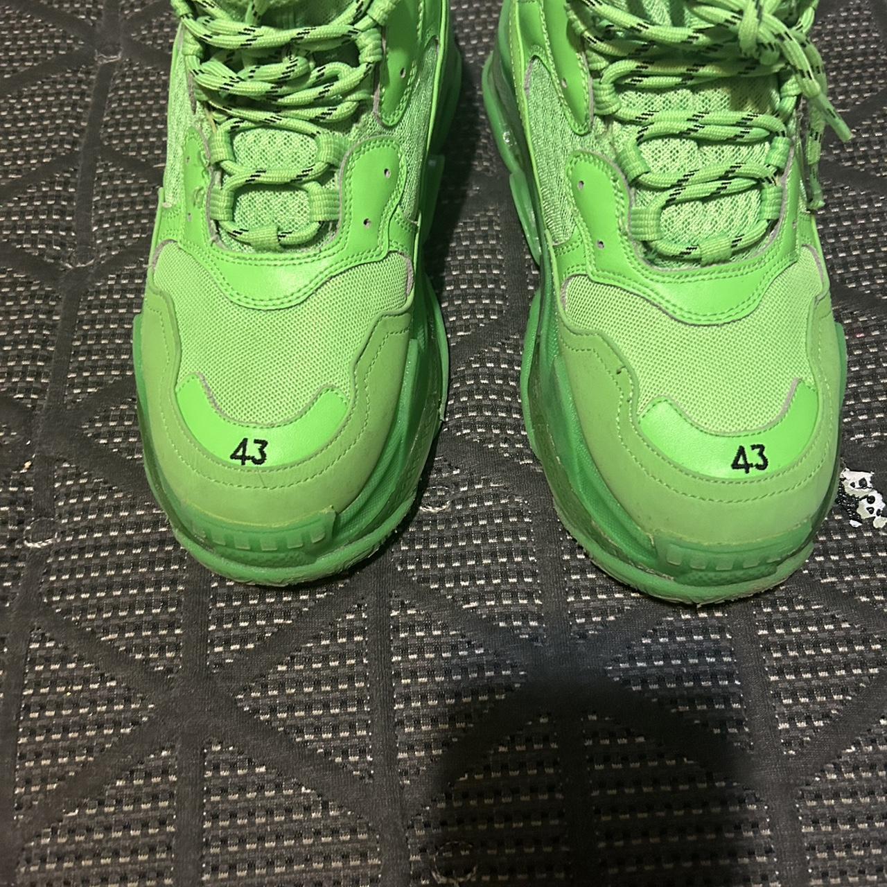 Balenciga shoes green triple s - Depop