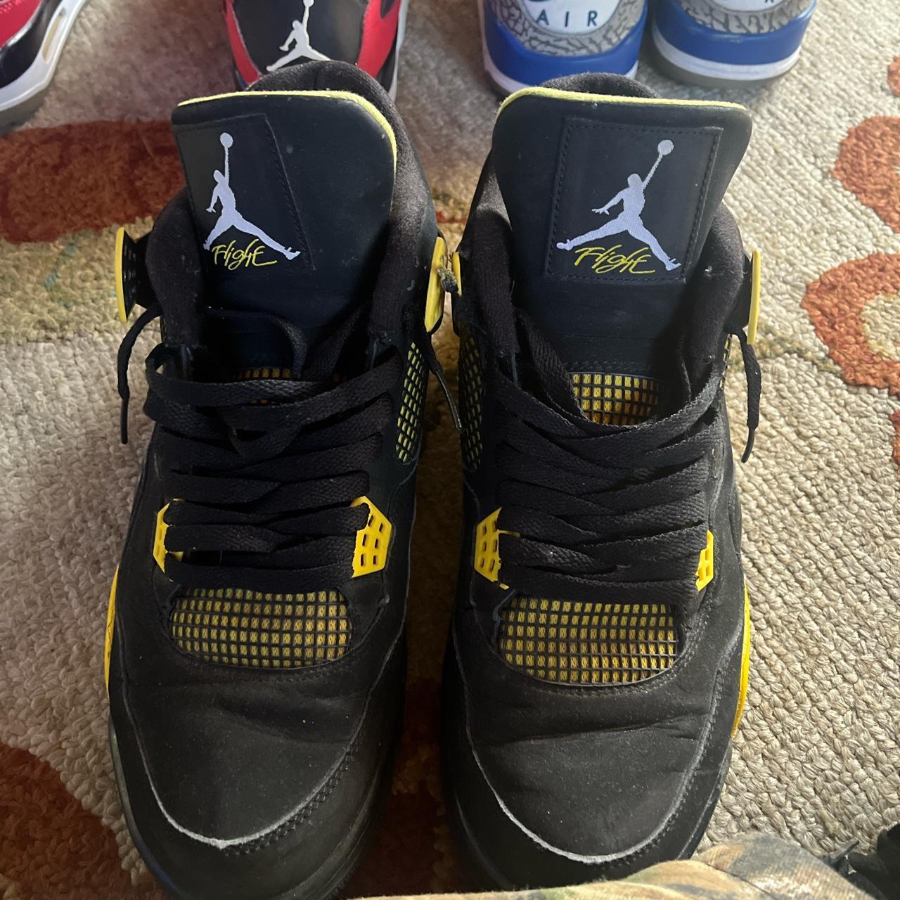 size 12 missing back tabs flaws shown comes with box - Depop