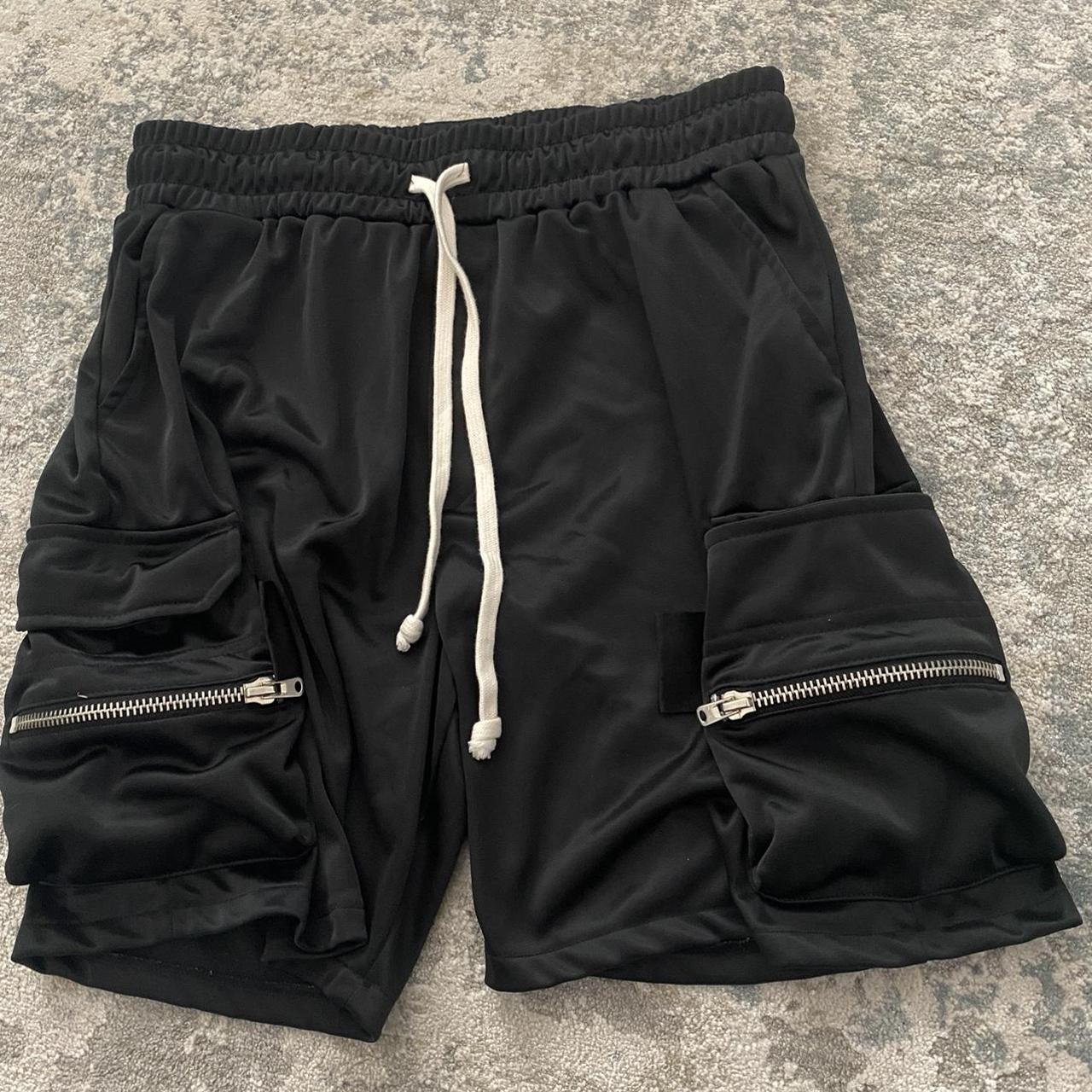 MNML brand cargo shorts size XL fits like large - Depop