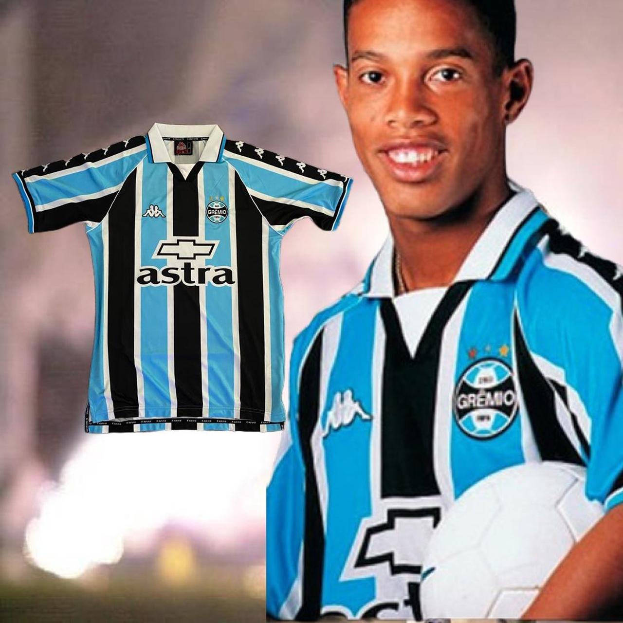 Large Gremio 2000-2001 Ronaldinho #10 - Depop