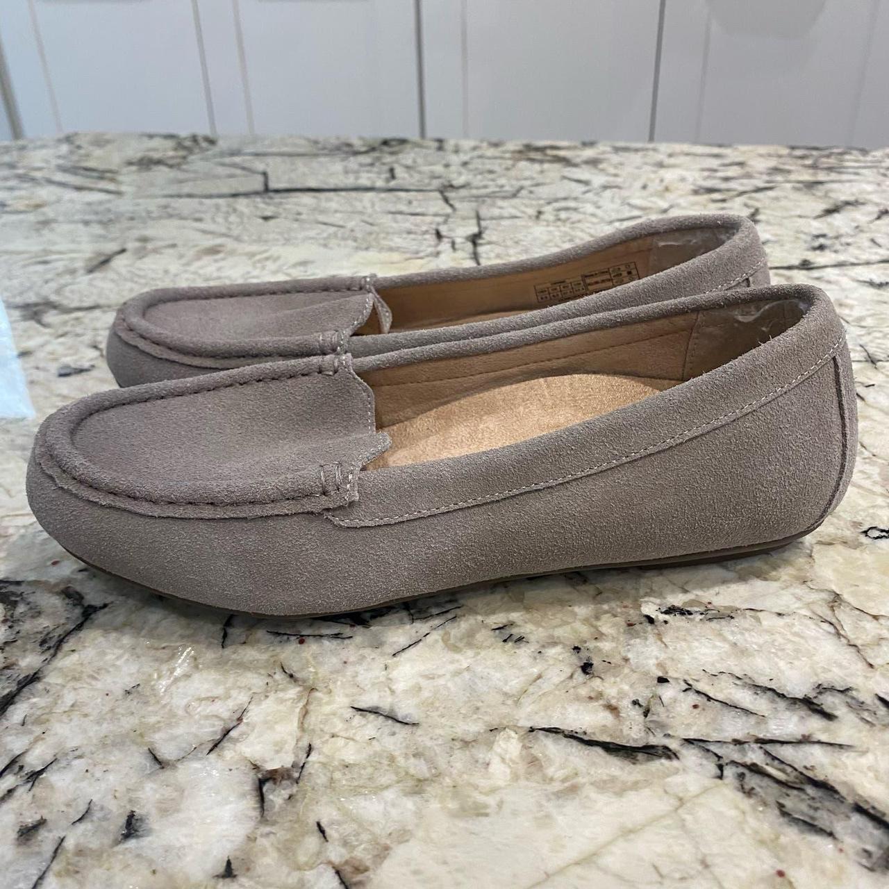 Vionic Debbie Gray Loafers Only worn once! In... - Depop