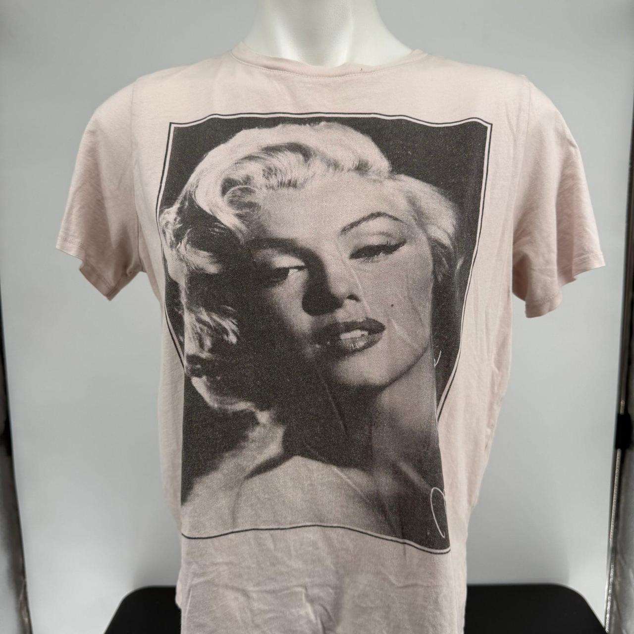 H&M Marilyn Monroe Graphic Tee Pink Ladies' Size... | Depop