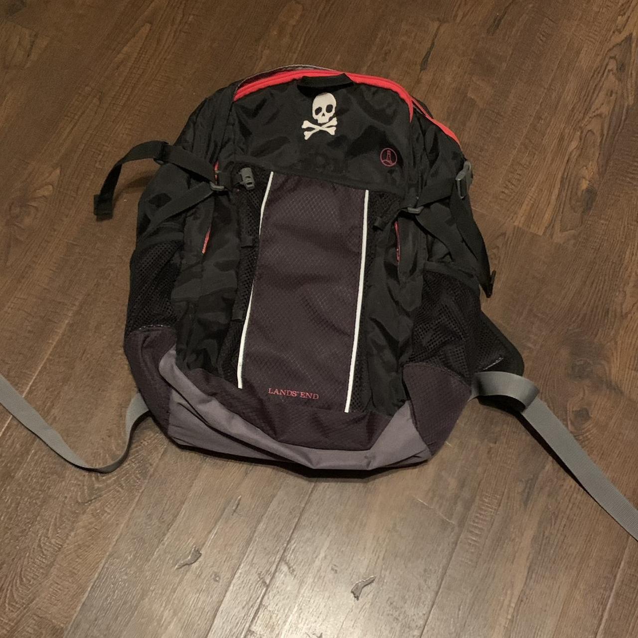 y2k skull backpack this is a fire backbling last... - Depop