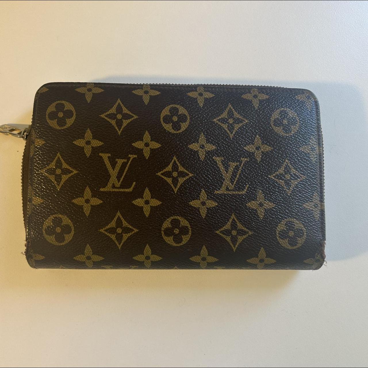 Authentic Louis Vuitton leather wallet - Depop