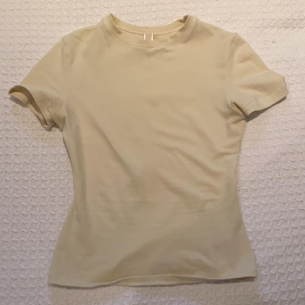 Skims tee in bone broth colourway Size xs barely worn - Depop