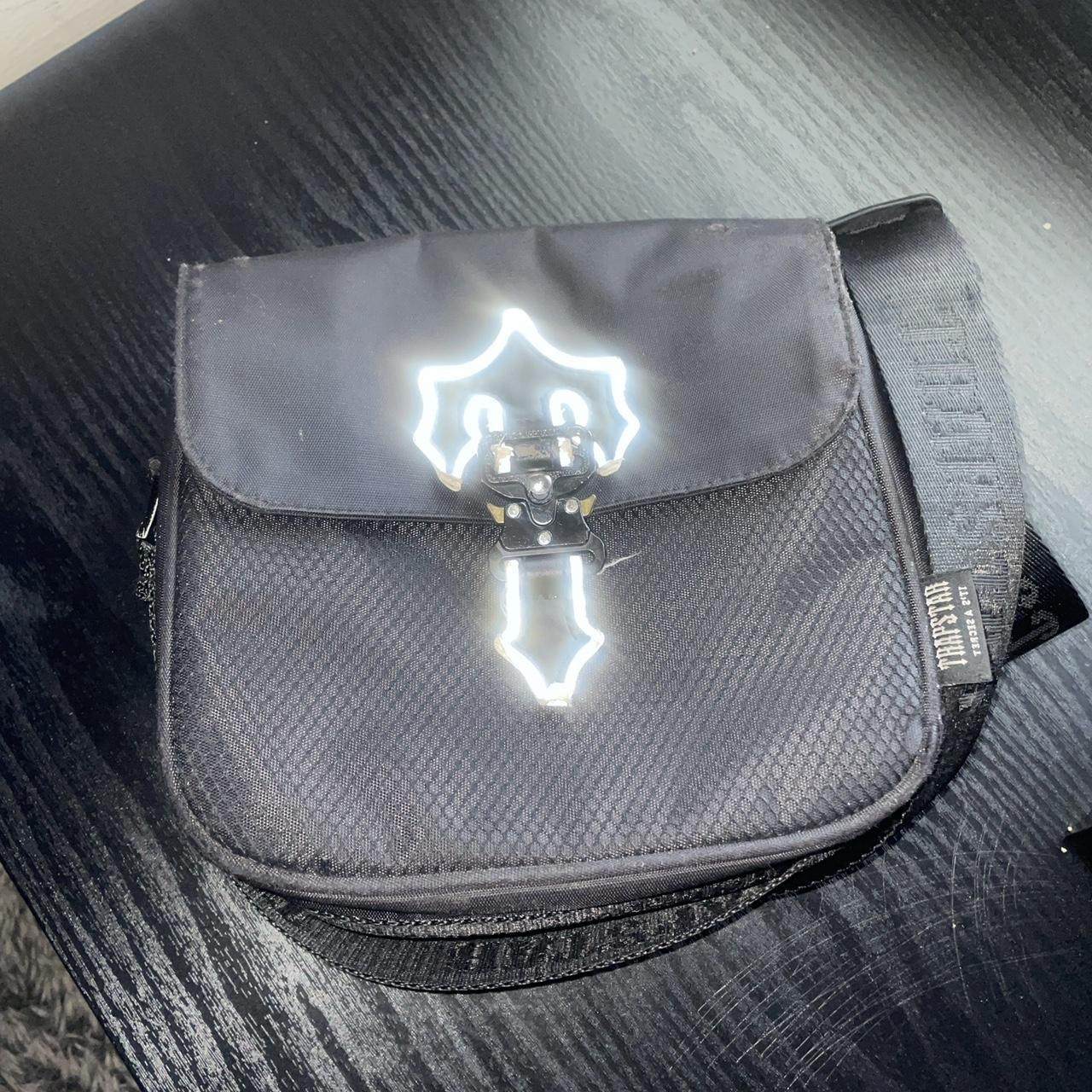 Trapstar pouch - Depop