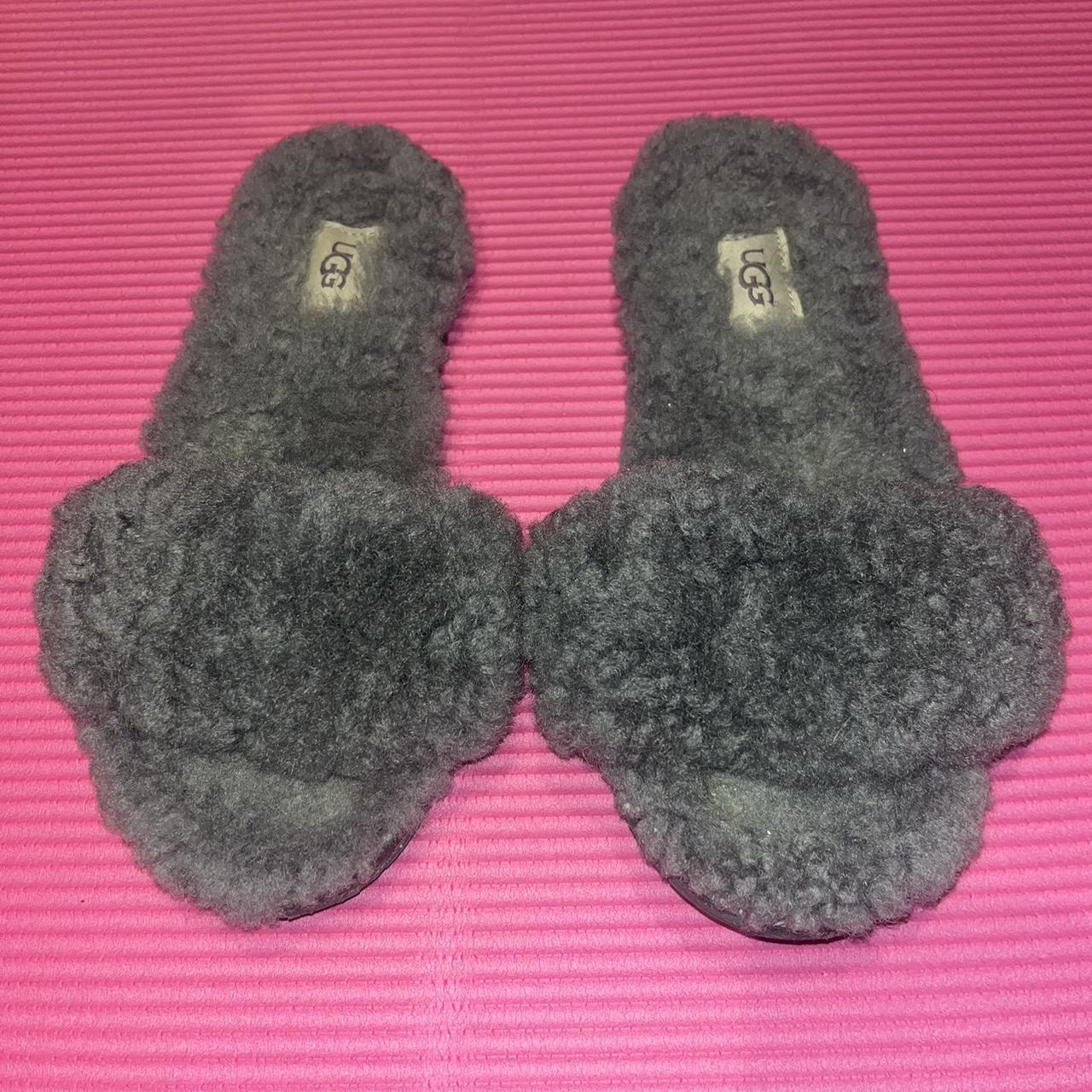 Ugg Grey Slippers Sliders - Size 6 #ugg #uggslippers... - Depop