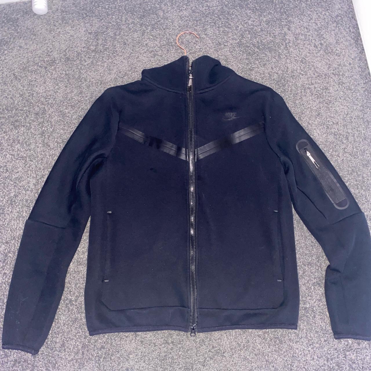 Black Nike tech fleece size S - Depop