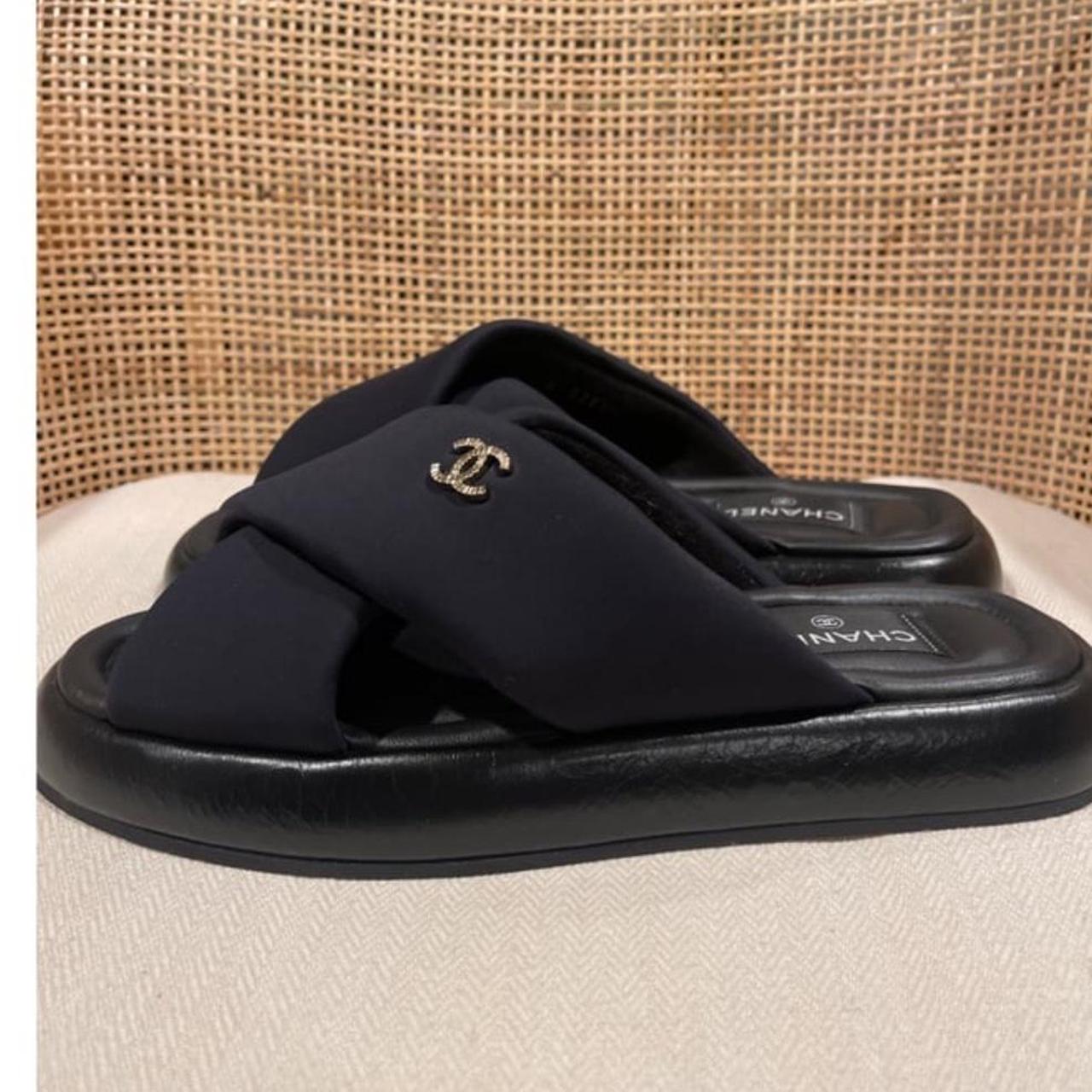 Beautiful Chanel slides worn once. Size 39 EU - Depop